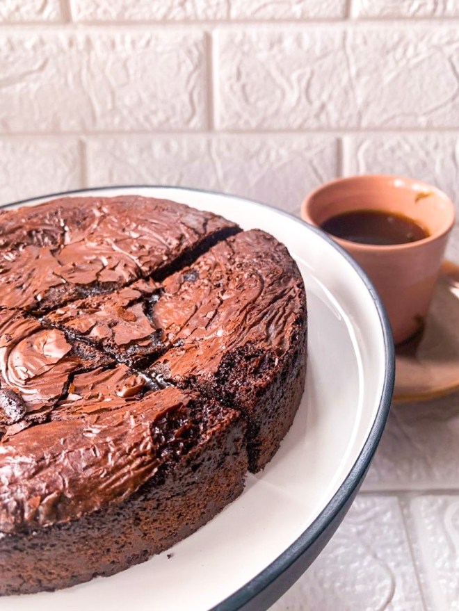 Level Up Your Chocolate Fix With This Liquid Chocolate Cake